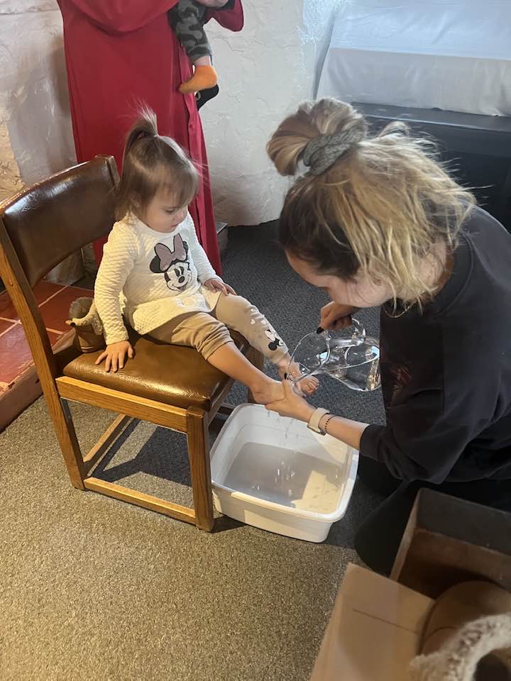 Maundy Thursday 2023 Foot Washing Service - St. George's Episcopal Church
